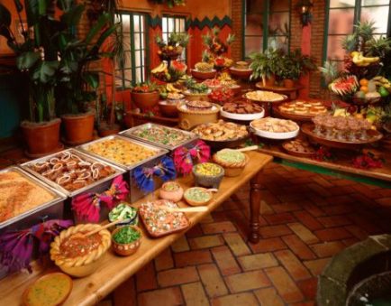 How to Plan a Quinceanera Under $2000 - Q By DaVinci Blog